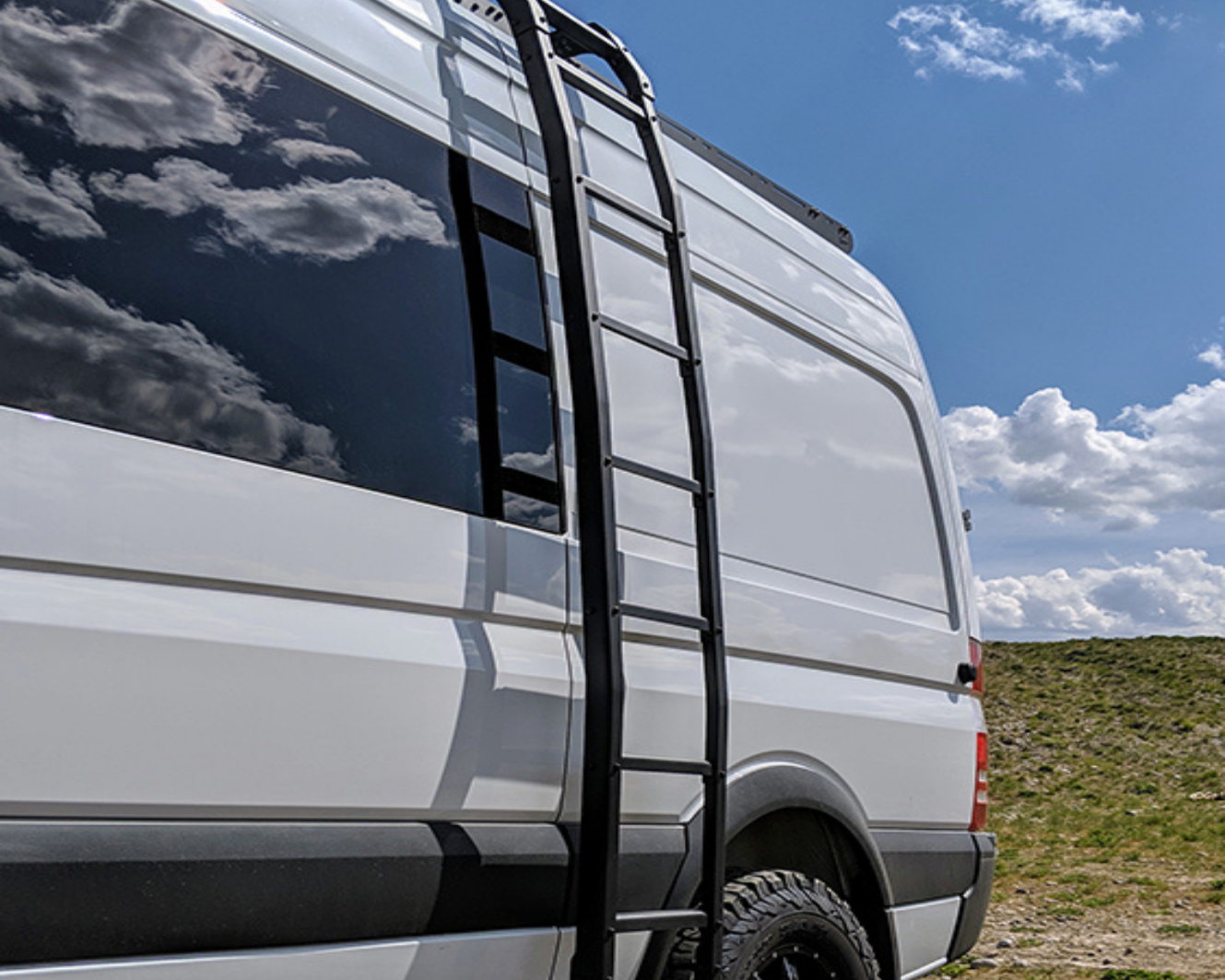 Prinsu Mercedes Sprinter Van Ladder – Roof Top Overland